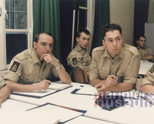 Johans Koude Oorlog Mariniers: M1987 jassen voor Adspirant Reserve ...