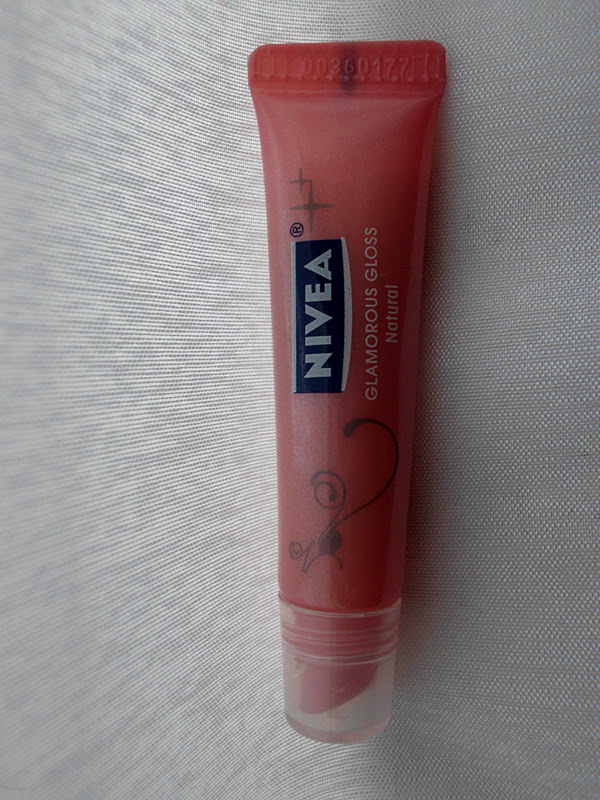 YouReview: Nivea Lip Care - Glamourous gloss Natural