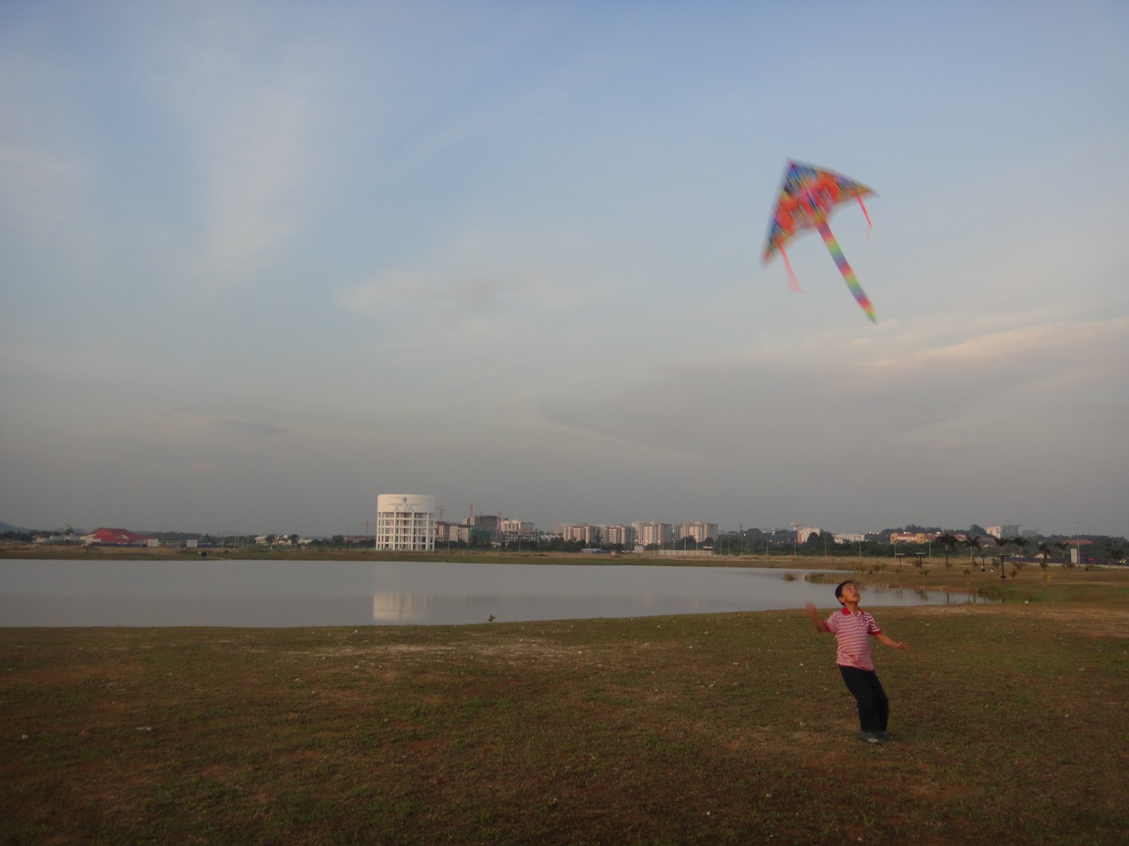 The Ways I'm Enjoying My Life...My Passions...: Layang-layangku terbang ...