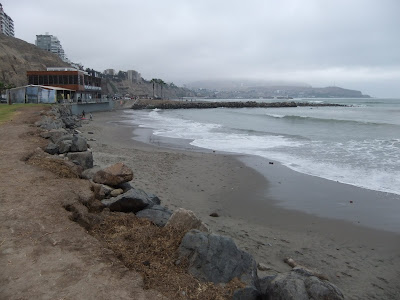 LUGARES TURÍSTICOS EN PERÚ: PLAYAS DE BARRANCO