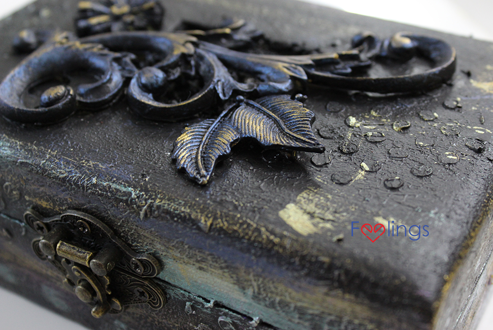 Feelings Hatke: Black Treasure Box