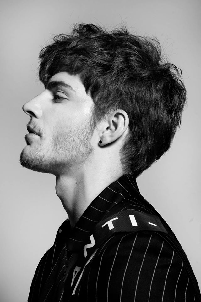 He: [Male Model] Kenneth Bek - Stick Your Tongue Out