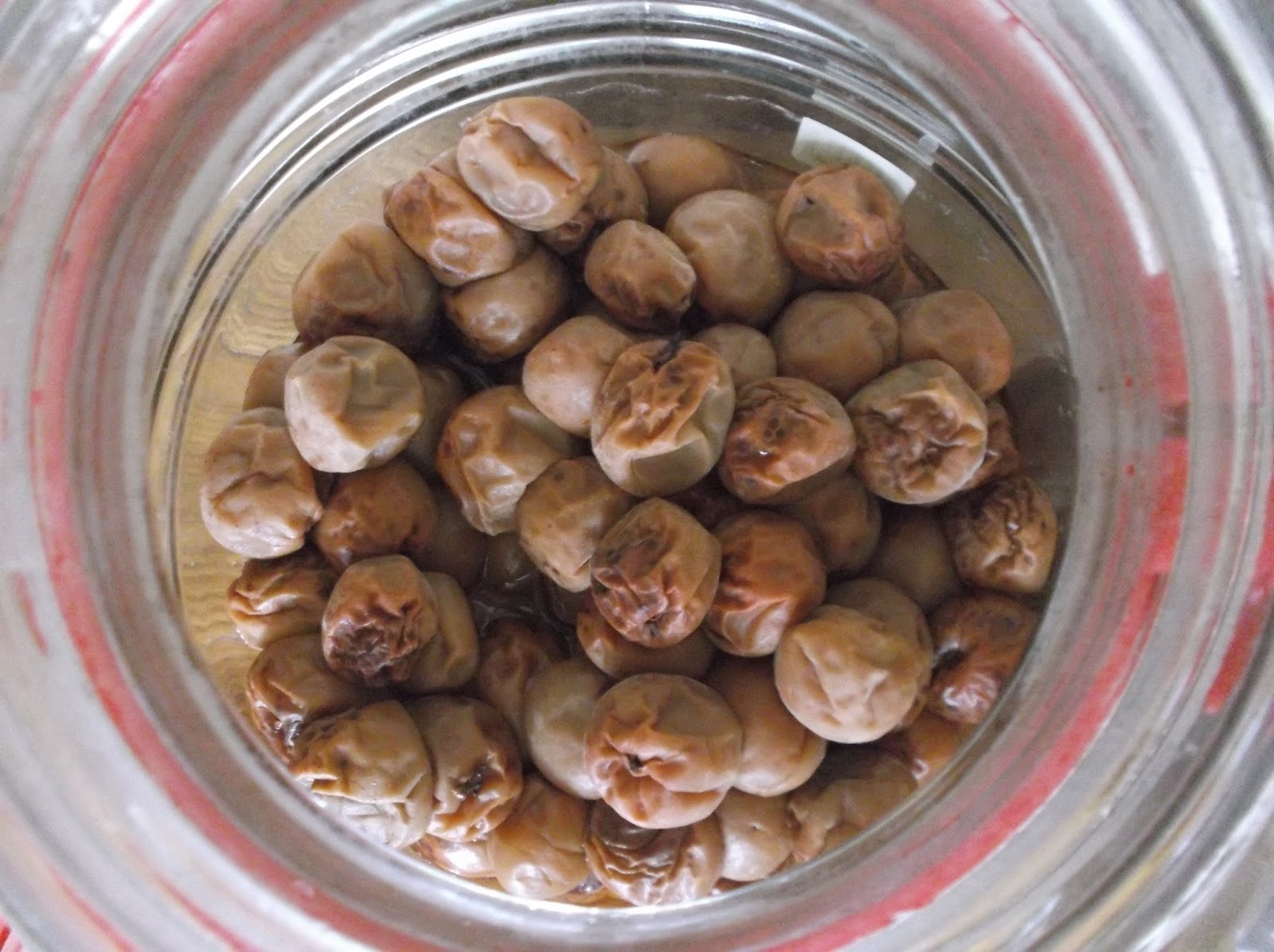 Hiroyuki's Blog on Japanese Cooking: Umeboshi Made by My Parents/両親が作った梅干し