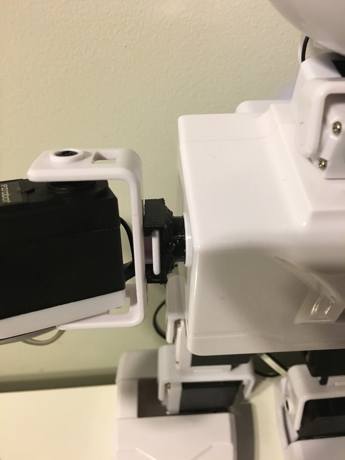 The Nerdy Teacher: The Nerdy Robot with @EZ_Robot #MakerEd