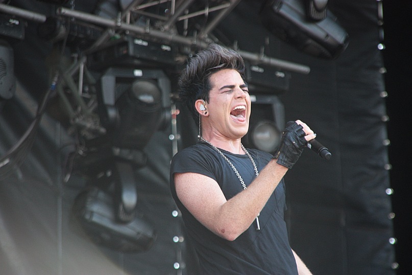 AdamBertDaily Blog: Concert Day in Moscow!