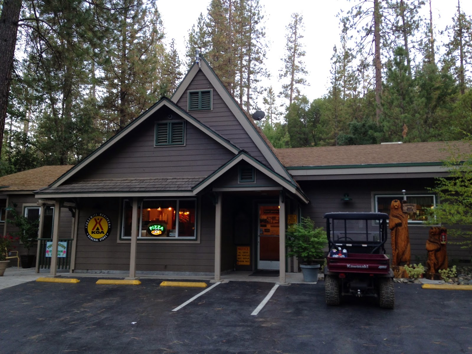 One Hopeless Wanderer: Mariposa, California: Ready for Yosemite ...