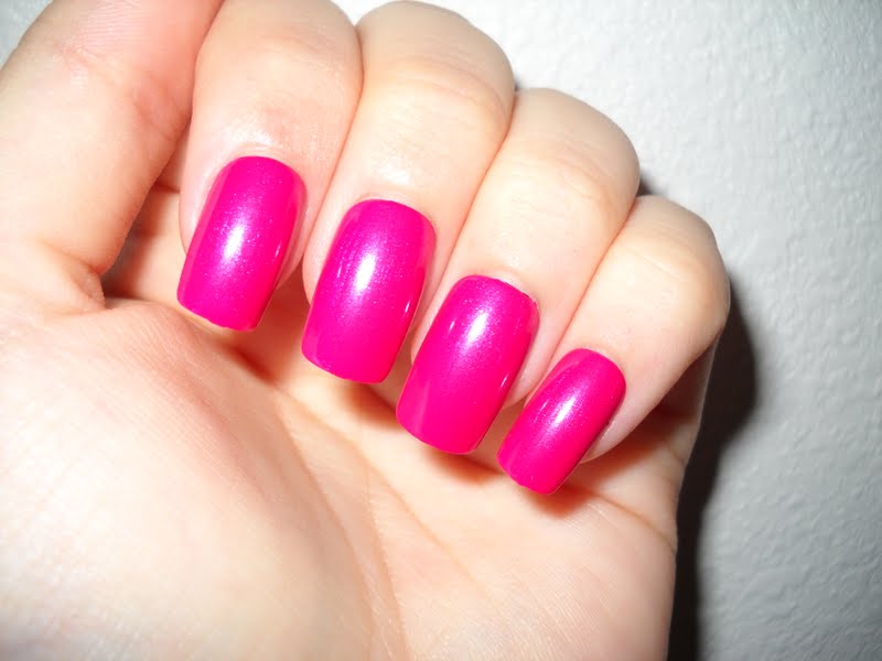 The Nail Goddess: Wet n Wild - Lady Luck Plus Nail Pail!