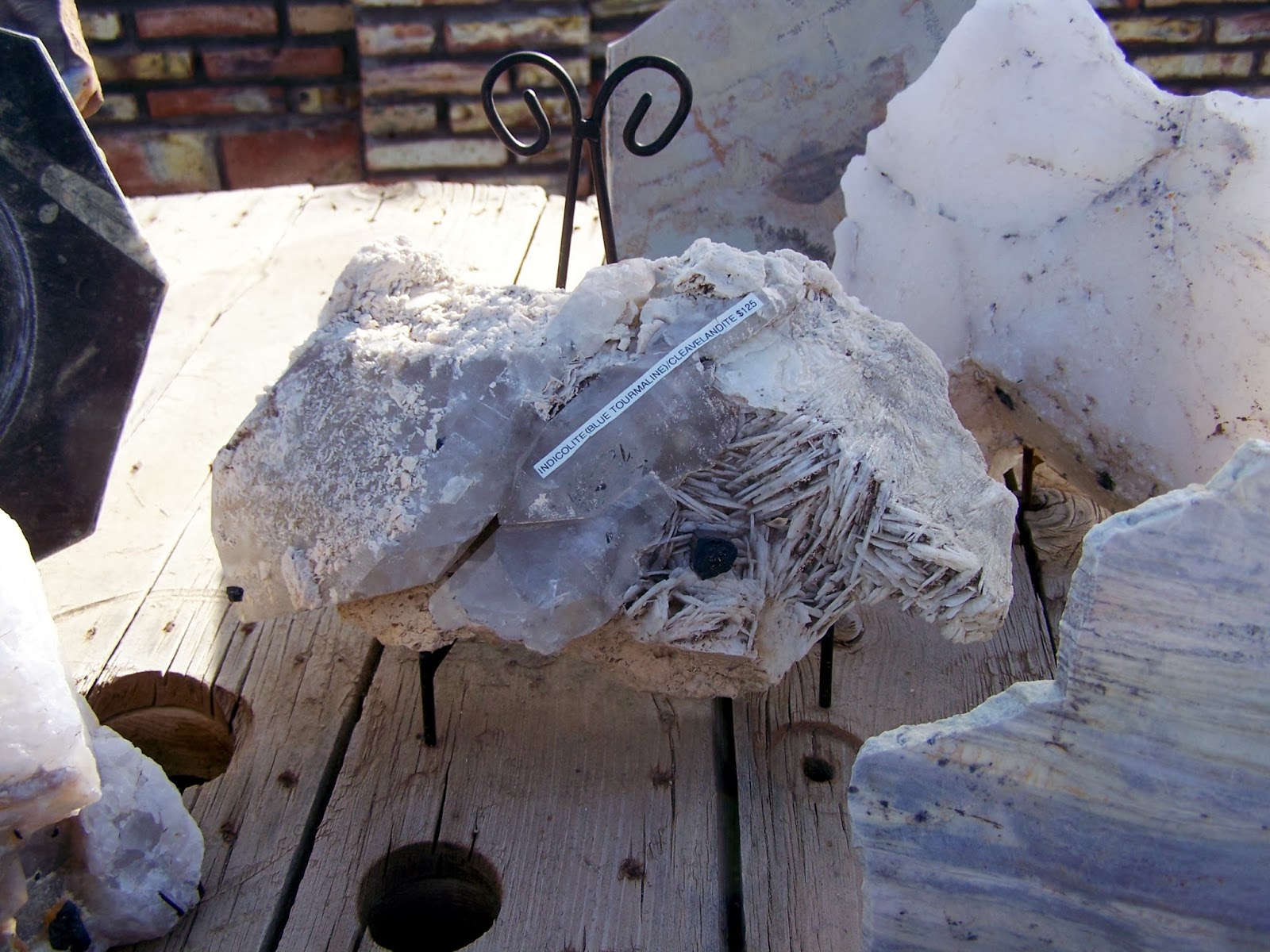 Desert Hues Designs: Rock Hunting in Quartzsite Arizona! (Part 1 of 2)