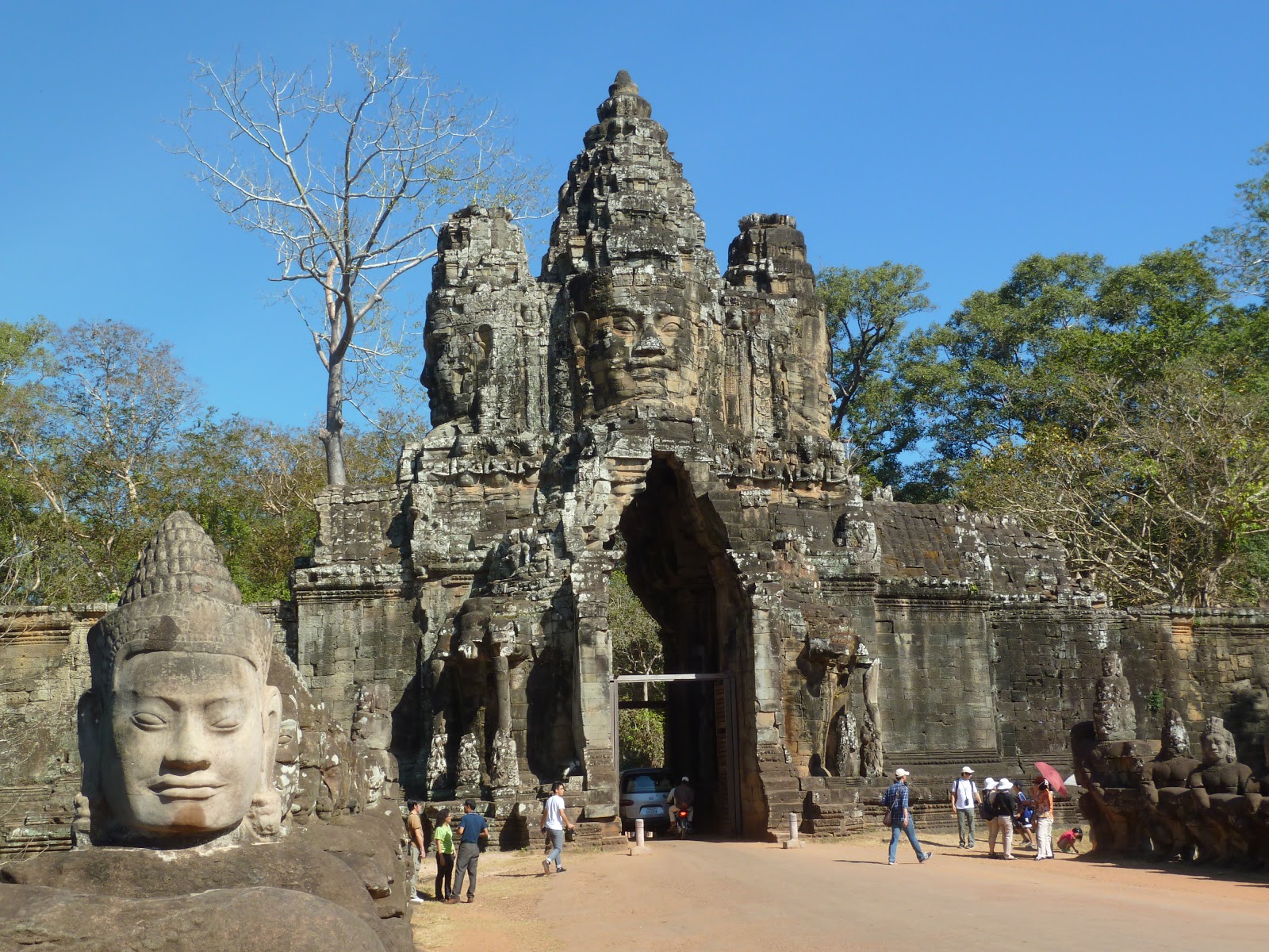 Asiatische Impressionen : rund um den Bayon Tempel