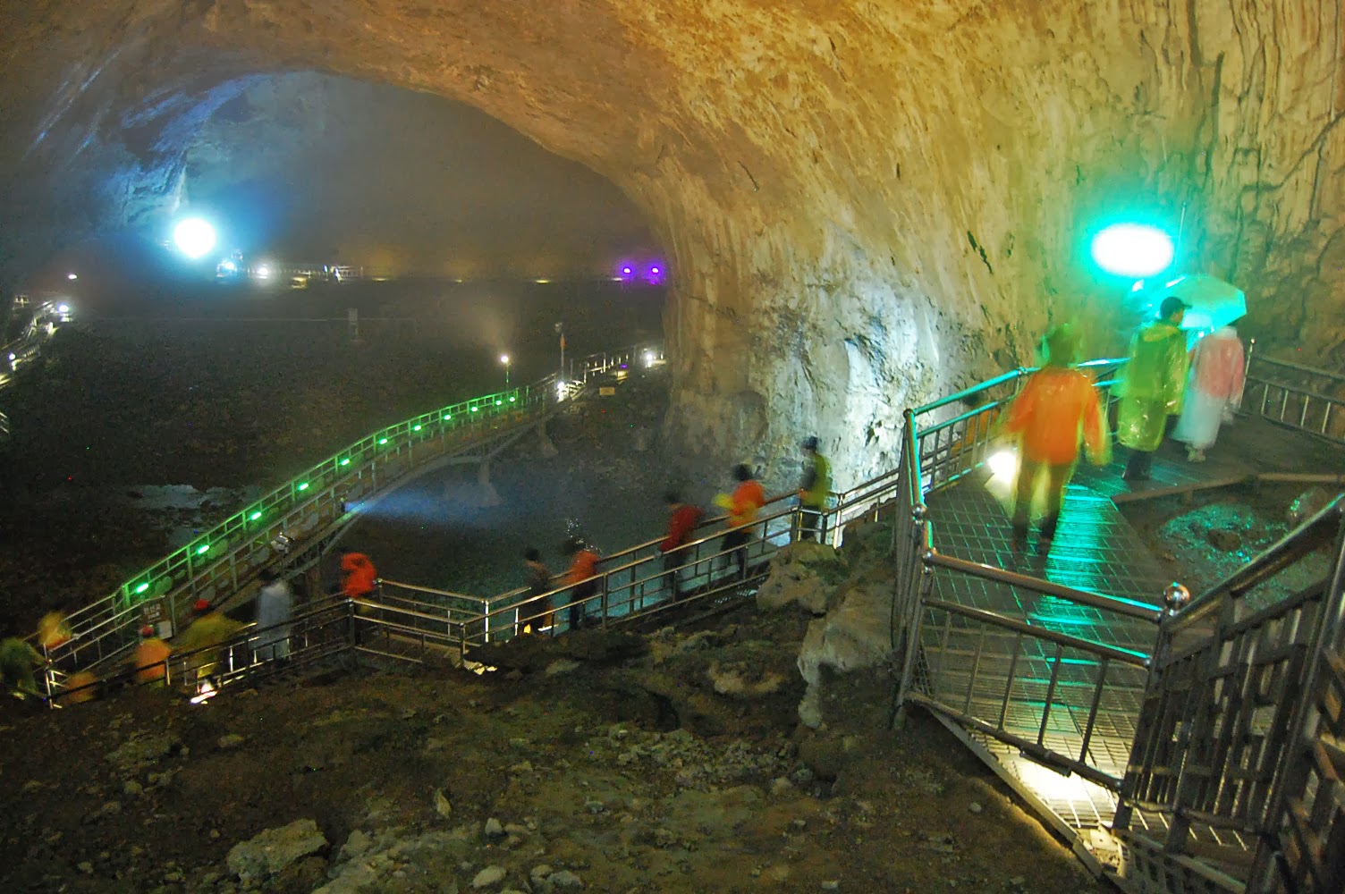 Pilgrim with a Passport: Hwanseon Cave