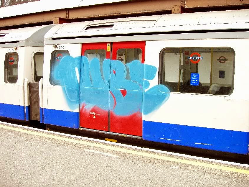 Chrome & Black: London Graffiti History...