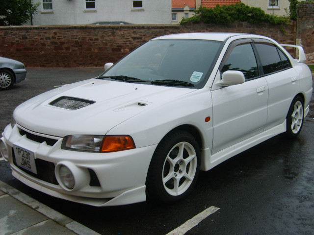 Mitsubishi Lancer Evolution - Harga Harga Mobil
