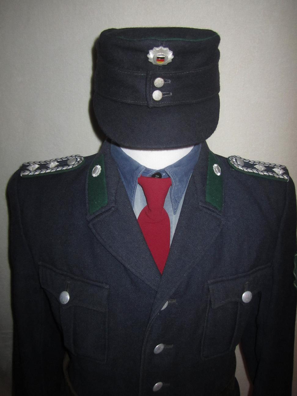 Uniformen der DDR: DVP GRENZPOLIZEI Dienstuniform Hauptwachtmeister ...