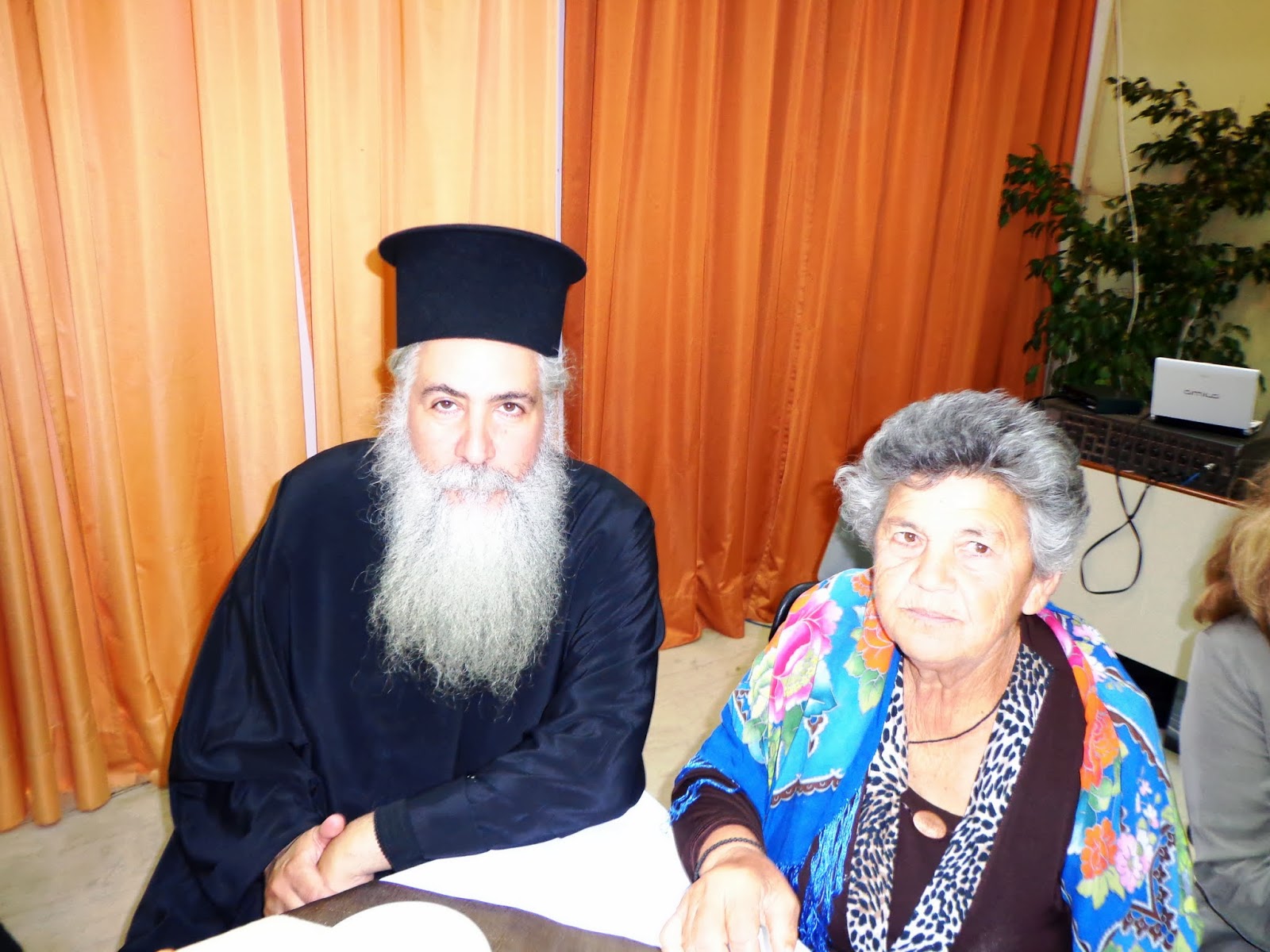 Θαβώρειο Φως: Ο ΗΓΟΥΜΕΝΟΣ ΤΗΣ ΙΕΡΑΣ ΜΟΝΗΣ ΑΓΙΟΥ ΠΑΥΛΟΥ ΑΓΙΟΥ ΟΡΟΥΣ ΣΤΟΝ ...