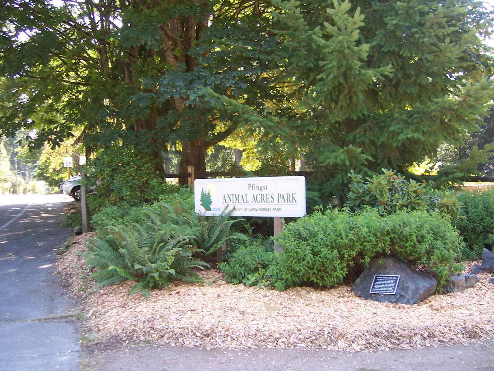 Shoreline Area News: Park Volunteers spruce up Animal Acres