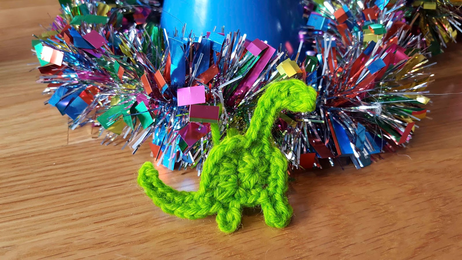 ChemKnits: Crochet Dinosaur Appliques for Party Hats