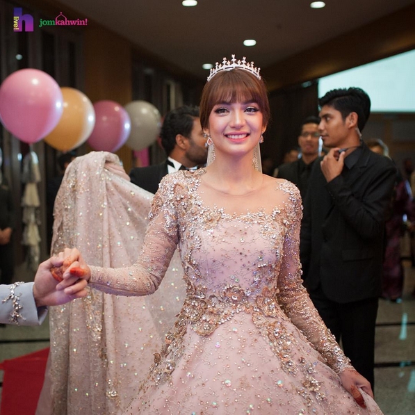 MYARTIS.COM | MYARTIS | MY | ARTIS: 42 FOTO - AMYRA & AMAR BAK PUTERI ...