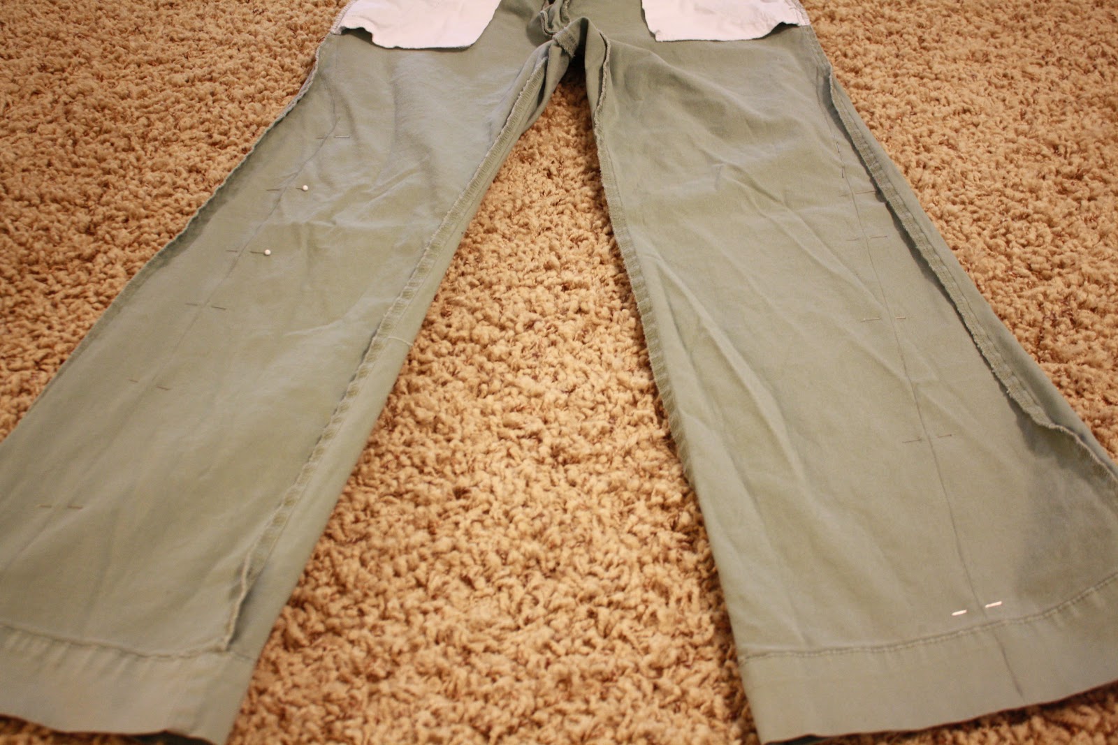 Joyful Treasure Hunting: Upcycling with Joy - Regular Pants into Skinnies