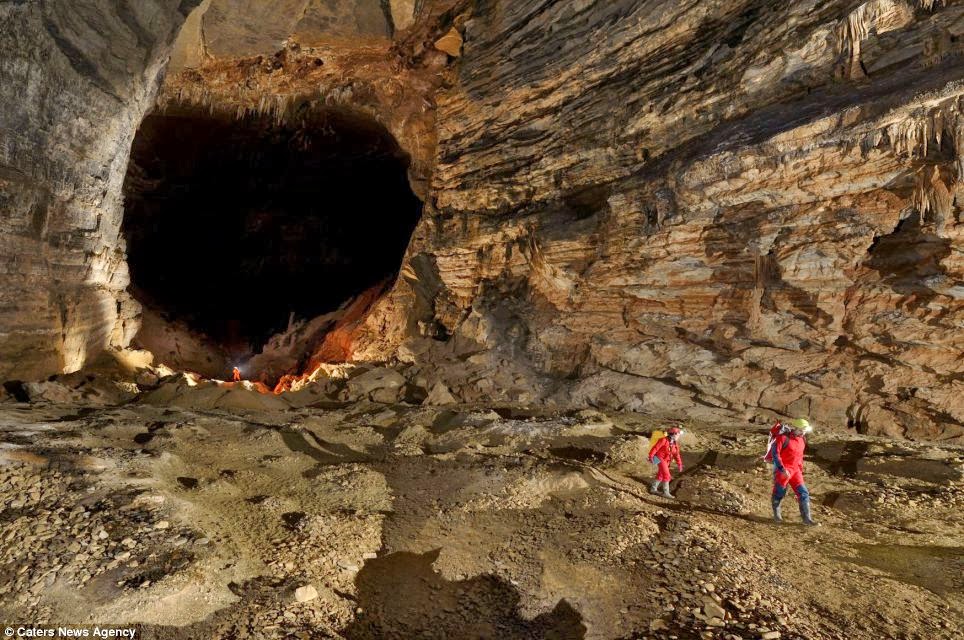 TheNextPicture: Exploring the Unexplored Caves of China
