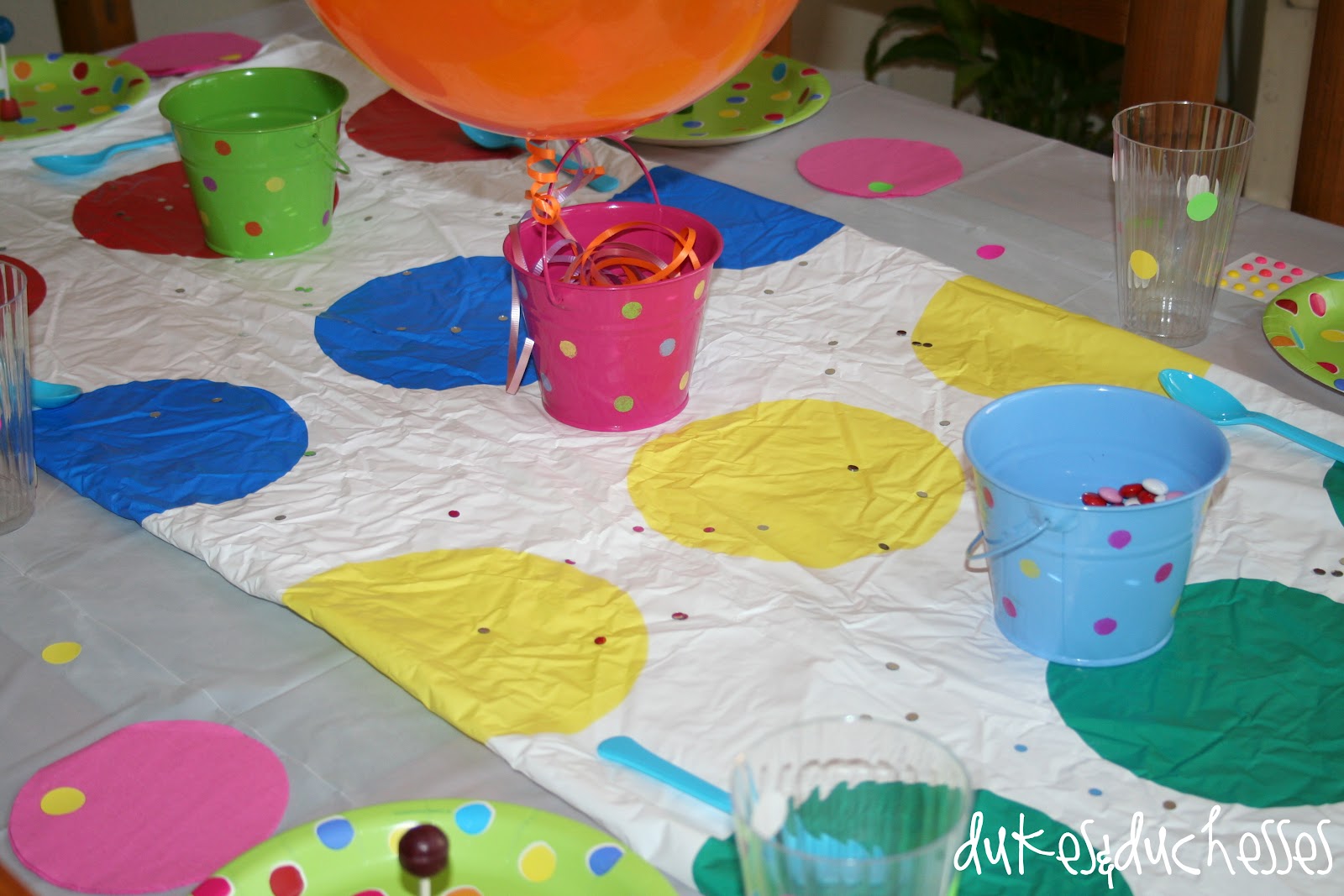 A Polka Dot Party :: My Favorite Details - Dukes and Duchesses