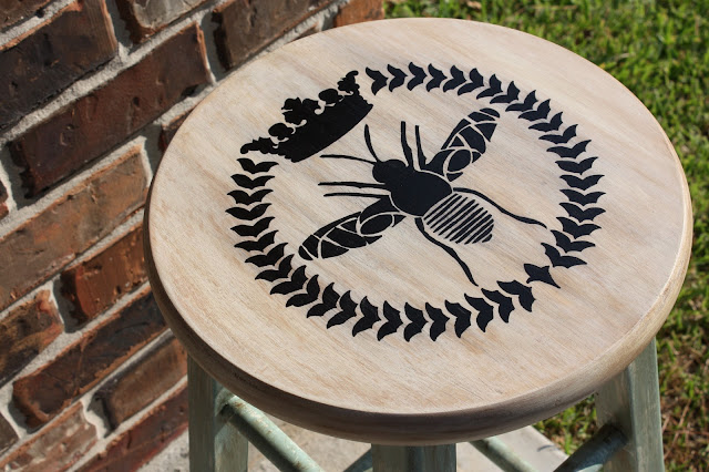From My Front Porch To Yours: Queen Bee Stool