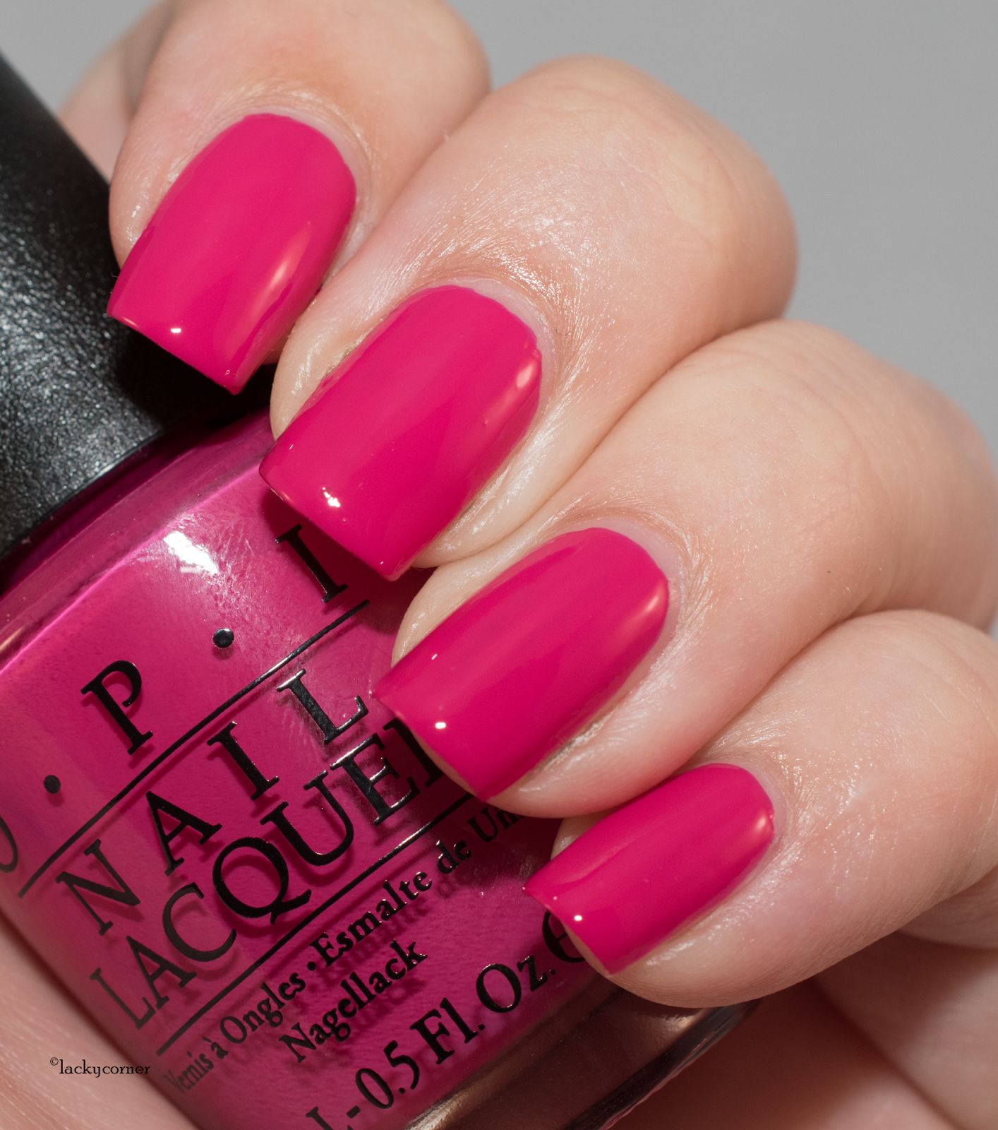 Lacky Corner: United In Pink - OPI Apartment for Two