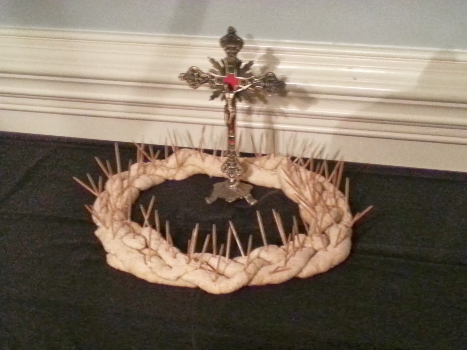 Gloria in Excelsis Deo: Salt Dough Crown of Thorns