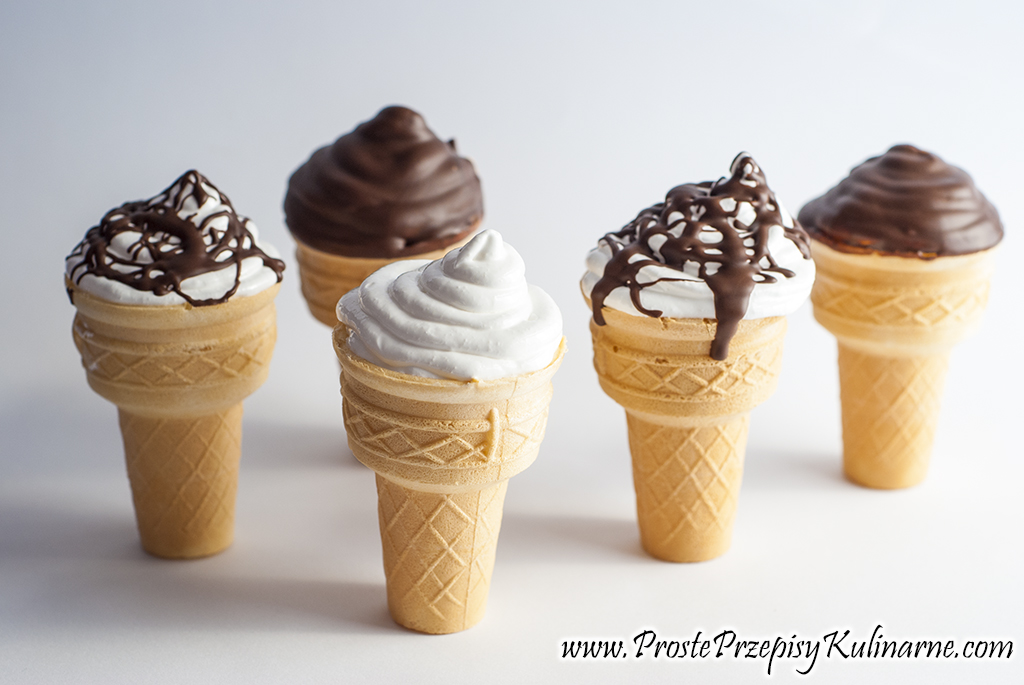 Proste Przepisy Kulinarne: Ciepłe lody