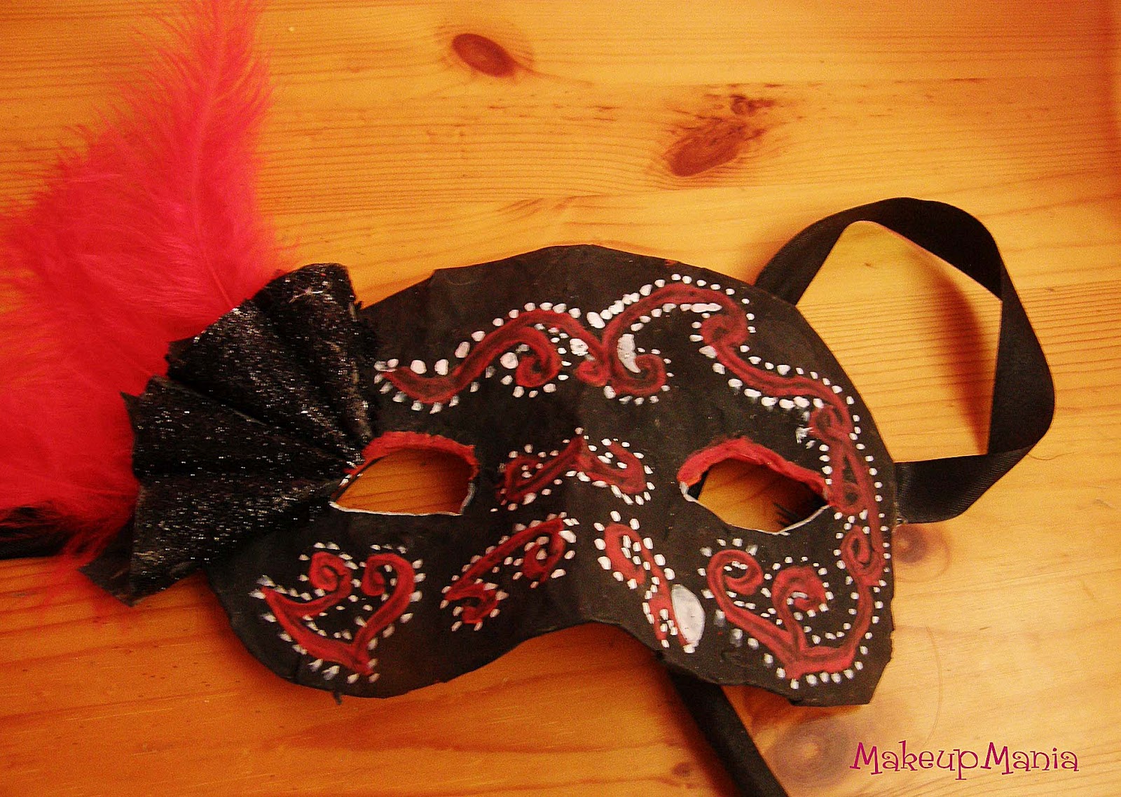 Makeupmania: Farsangi maszk házilag