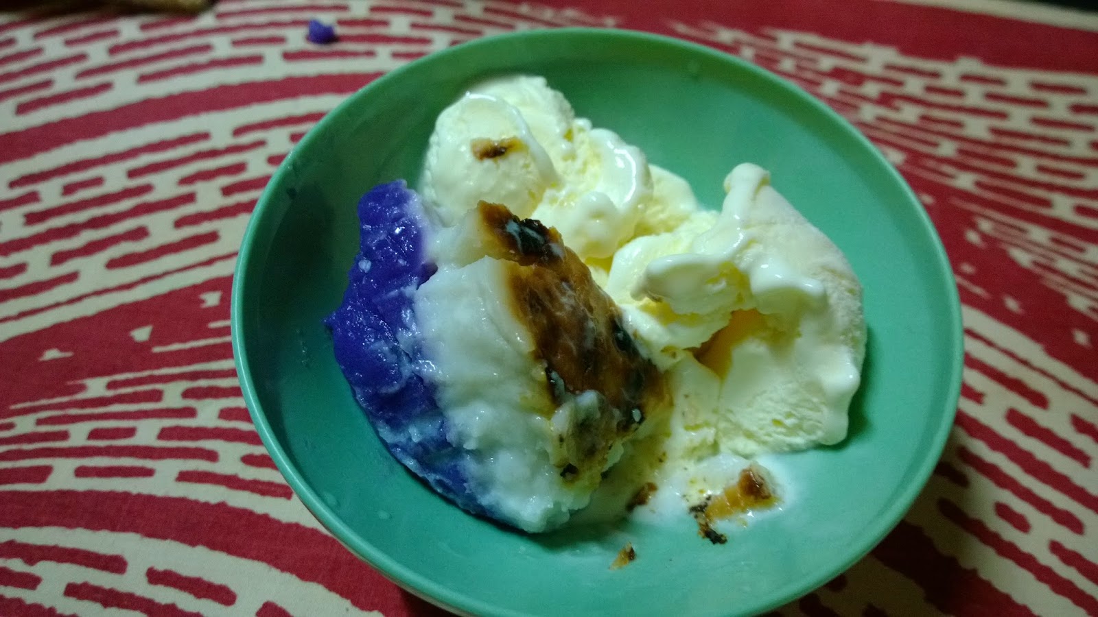 Pork in the Road: Inutak and Vanilla Ice Cream -- perfect summer merienda!