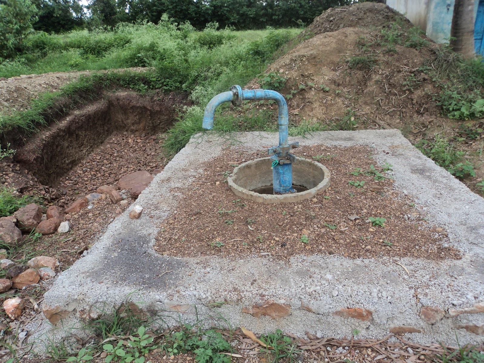 Sankalpa Rural Development Society: SRDS Bore well recharge 2014 projects