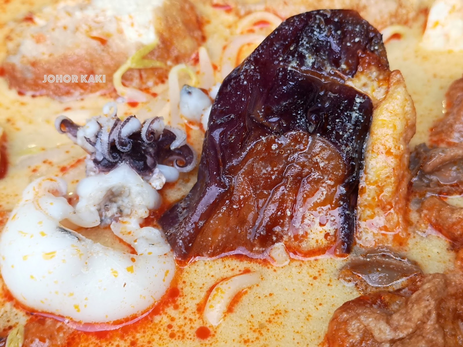 Foon Zhong (Foon Yew) Tuckshop Stulang Walk Curry Laksa Johor Bahru ...