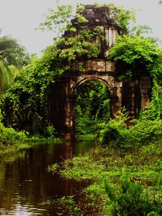 Time Travelling in Vasai - A short history of Bassein Fort