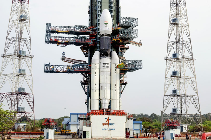 Technical Rockers: ISRO - GSLV Mark III launches GSAT-19 satellite ...