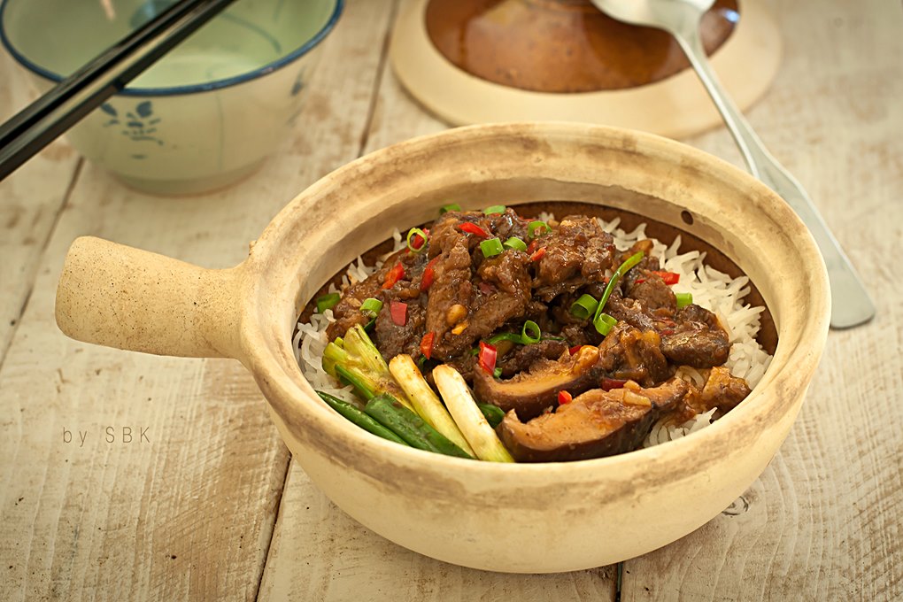 Melley Mey's Kitchen : ~ Stir-Fried Beef Claypot Rice Recipe...