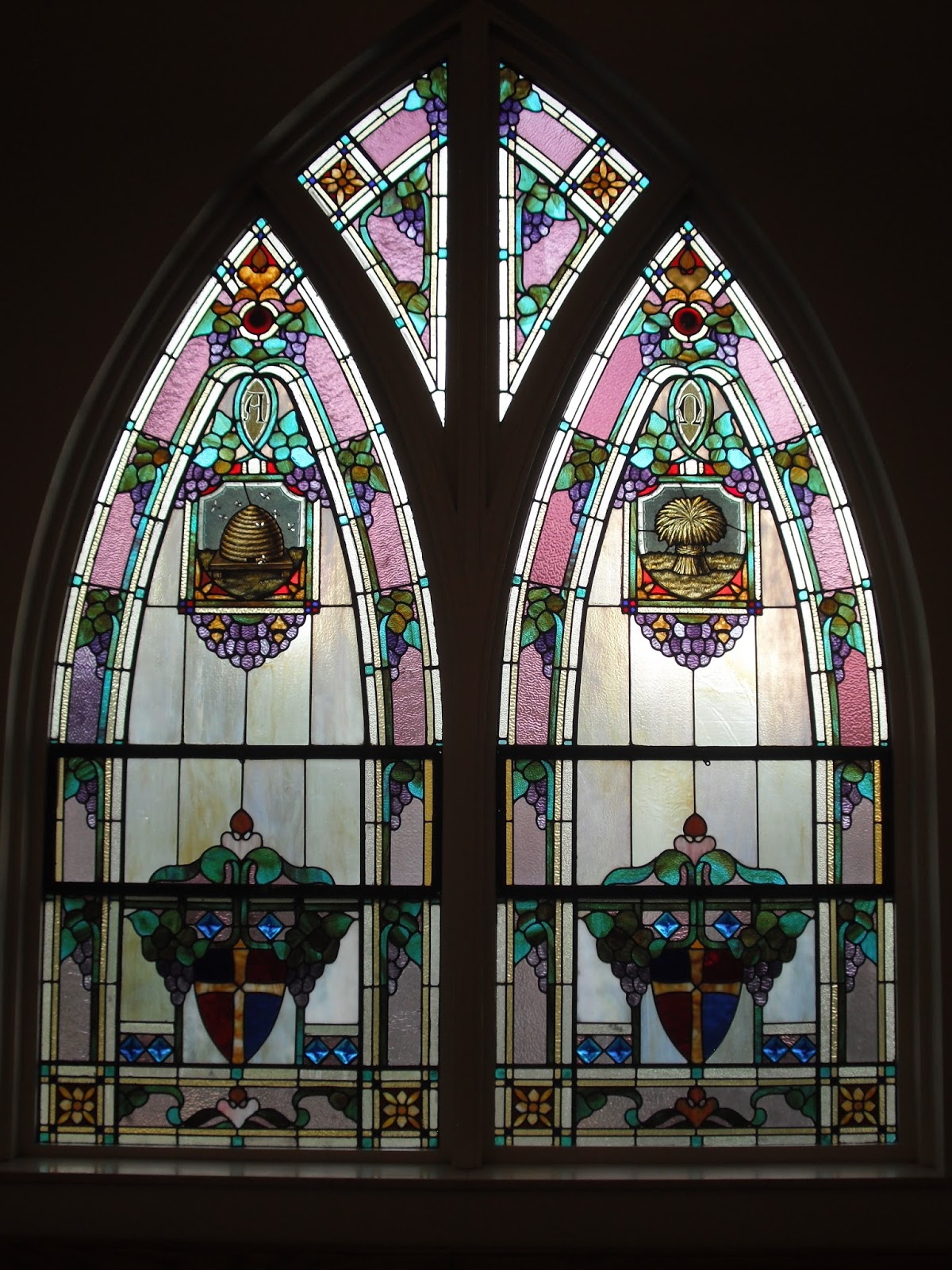 Historic LDS Architecture: Liberty Ward: Stained Glass Details