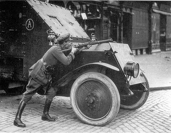 John's Toy Soldiers: Review, Warbase Lancia Triota Armoured Lorry