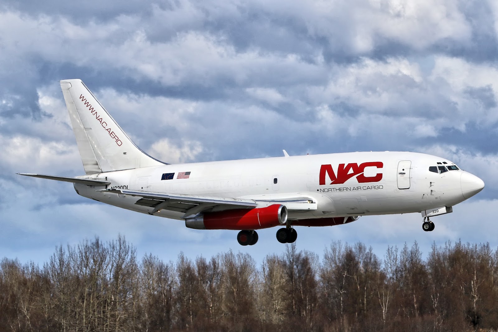 Aero Pacific Flightlines: Northern Air Cargo (NAC) Boeing 737-232(A)(F ...
