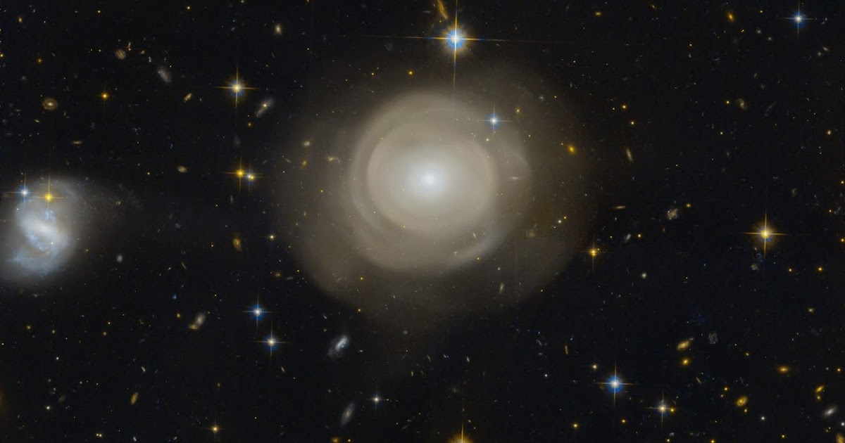 NASA PhotoNews: Shells of Stars in Elliptical Galaxy PGC 42871