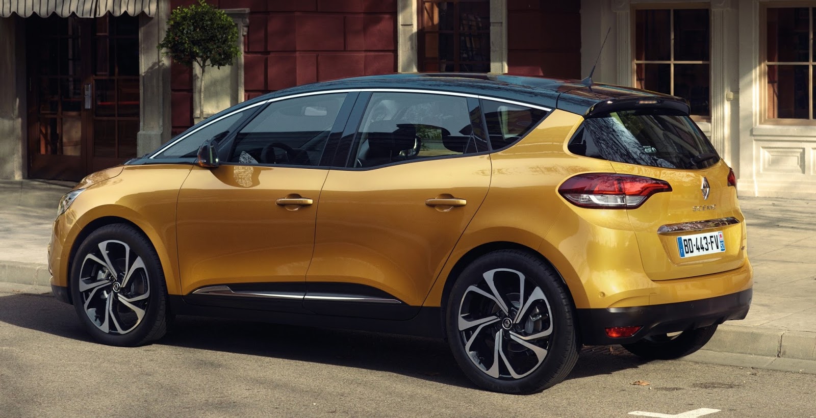 Novidades da Renault: Scénic, perua Mégane, Zoe Swiss Edition e Alpine ...