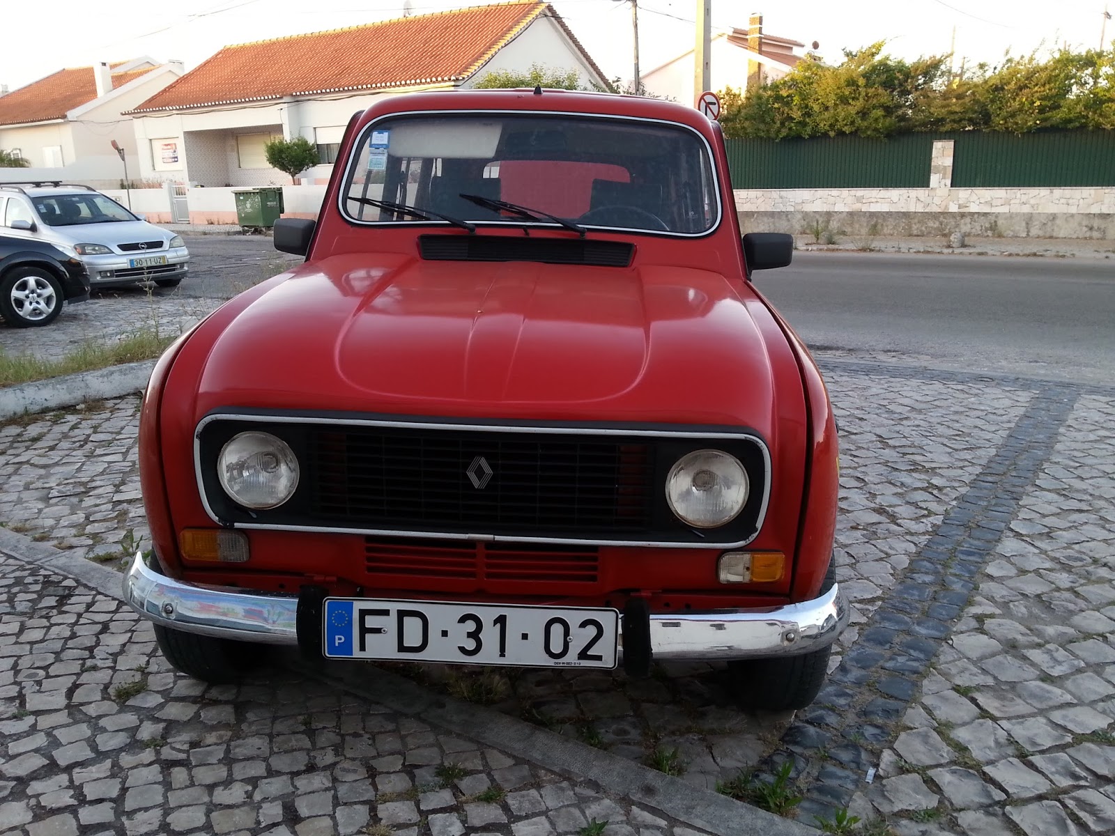Renault 4GTL