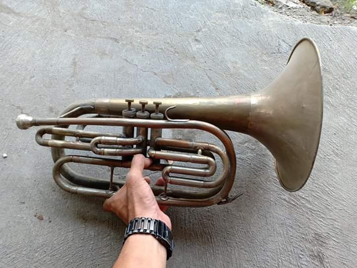 Dijual Terompet klasik Buatan u.s.a | LAPAK BARANG ANTIK