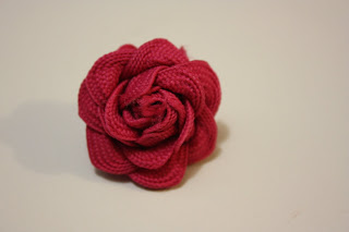 Made by Mama: Rick Rack Roses Tutorial