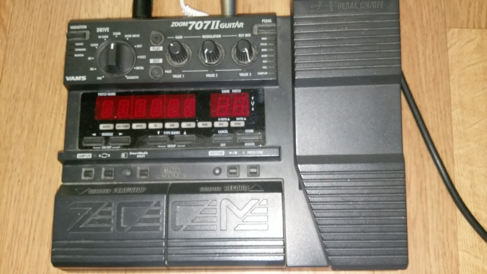 Hands on Arduino Mega: Fixing the pedal effect Zoom 707 II Guitar