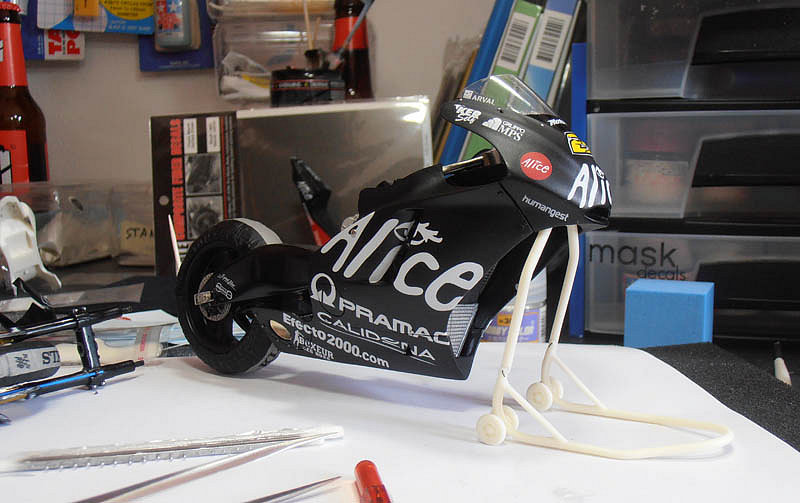 Ducati GP8 ALICE TEAM TEST Toni Elias ~ mask decals