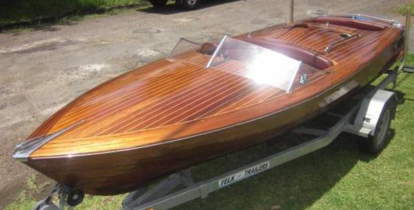 AUSSIE SKIBOATS: LEWIS BROS.