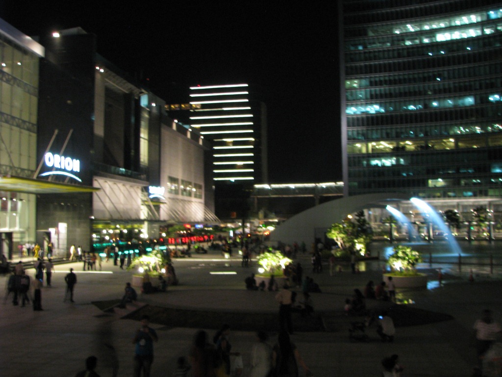 Life, Expeditions and More: Orion Mall & ISKCON