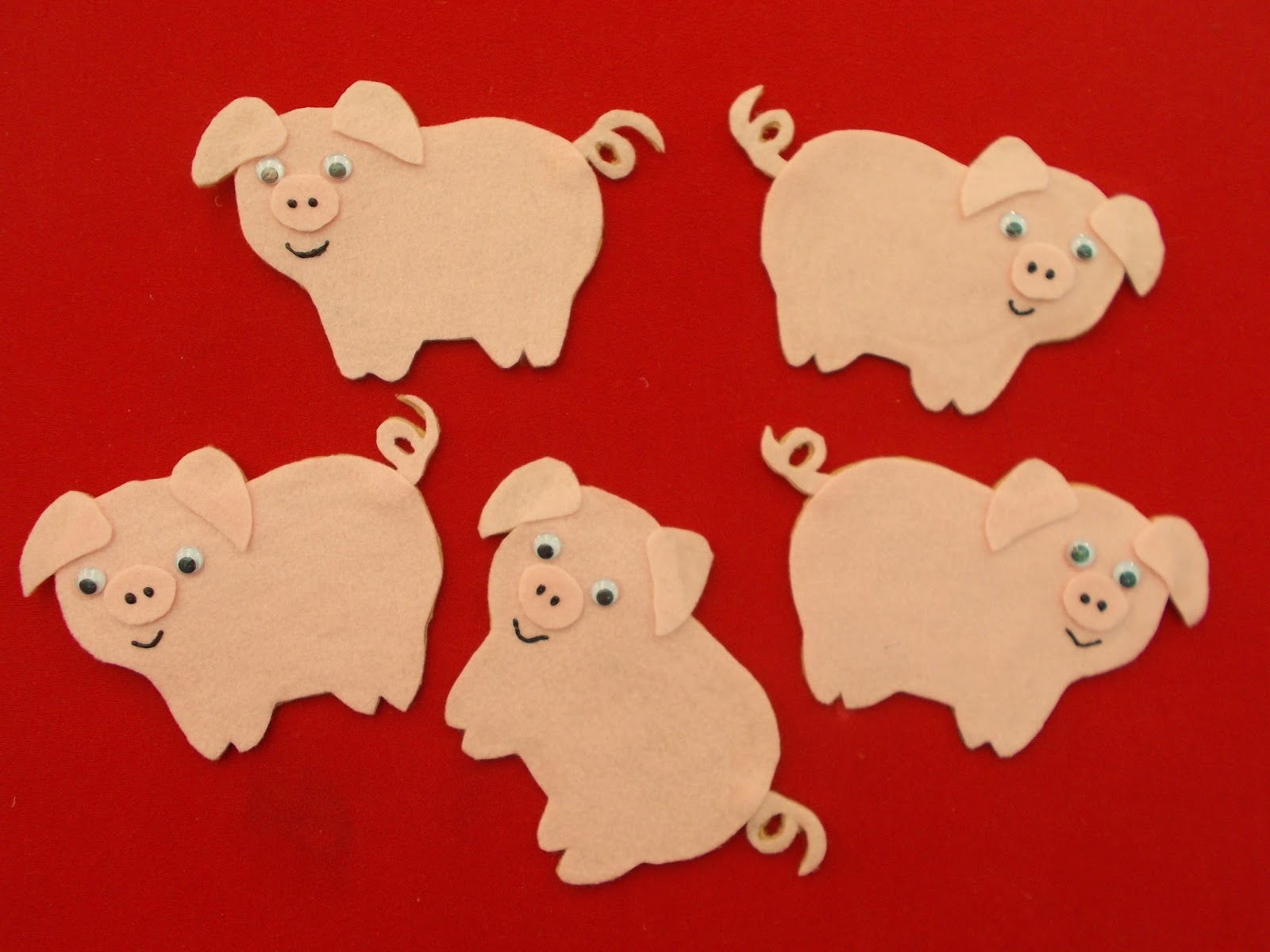 Fun with Friends at Storytime: Five Clean and Dirty Pigs!