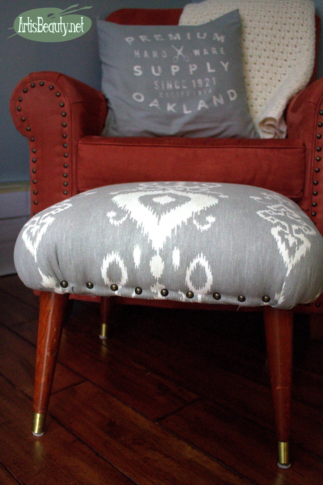 ART IS BEAUTY: Beat up MCM mini Ottoman Makeover