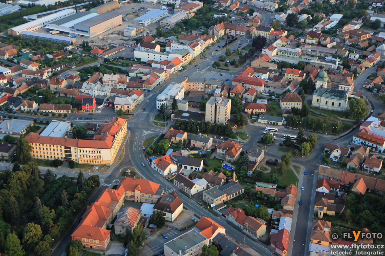 FLyFOTO letecká fotografie a video: Holice